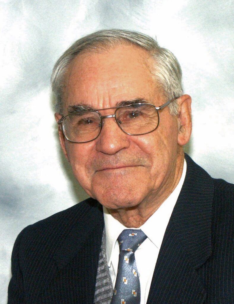 RECORD DE LONGEVITE. A 103 ans et 79 jours, F. Roger LEBLANC devient le ...